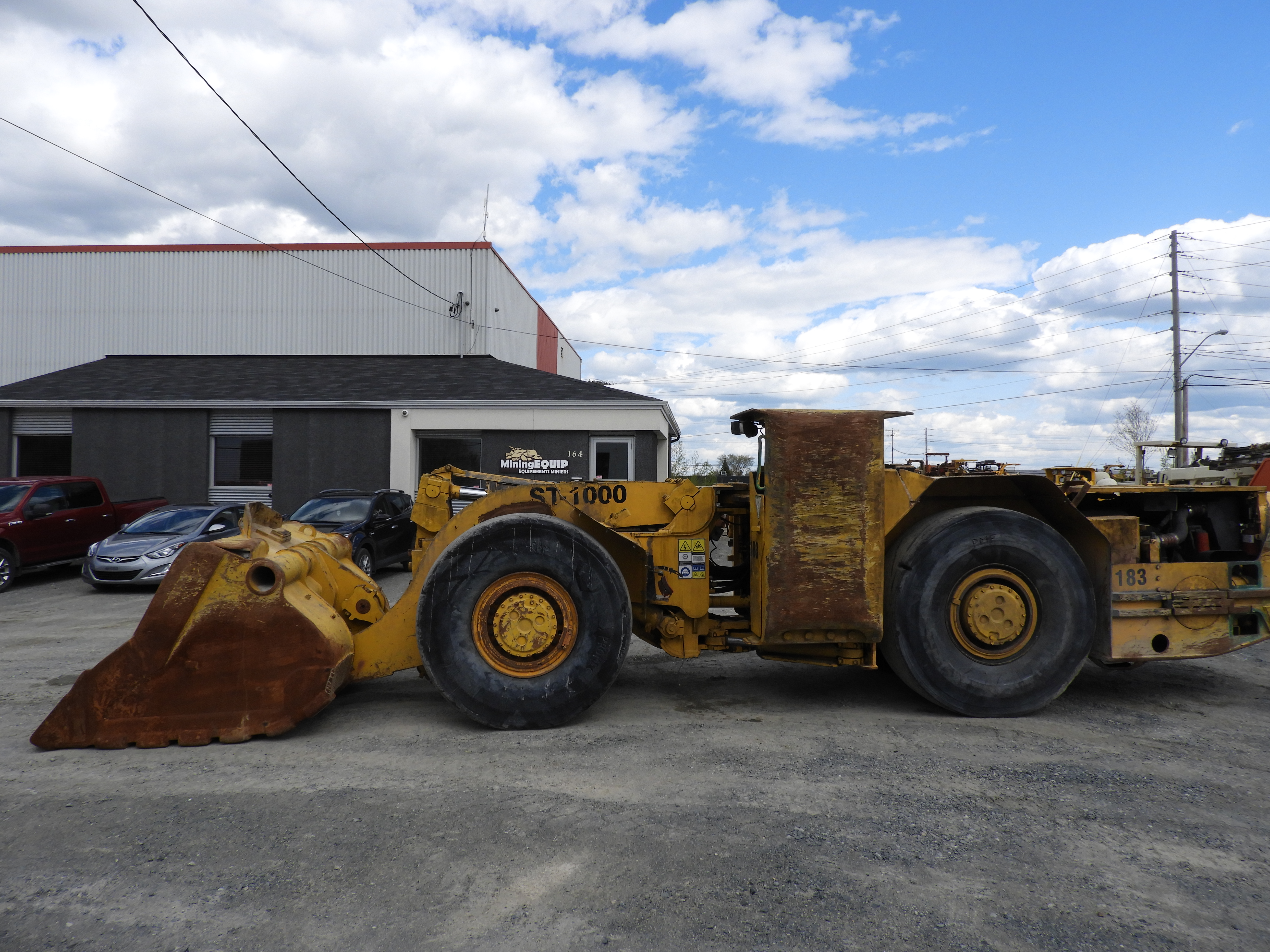 Chargeuse ST1000 | Mining Equip