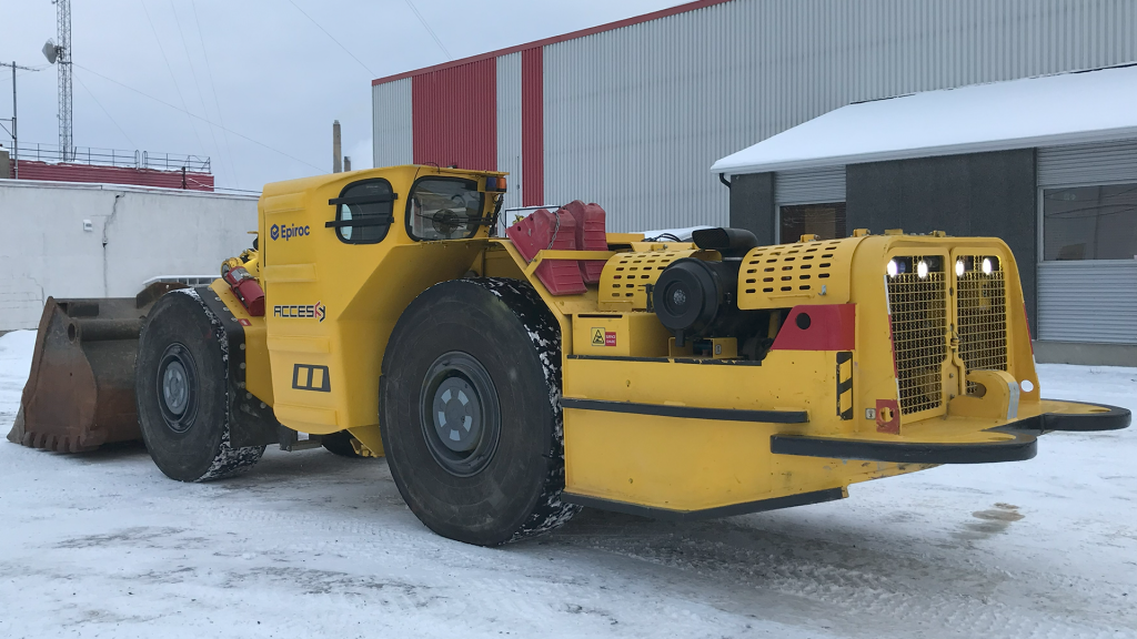 EPIROC SCOOP TRAM ST-1030 | Mining Equip